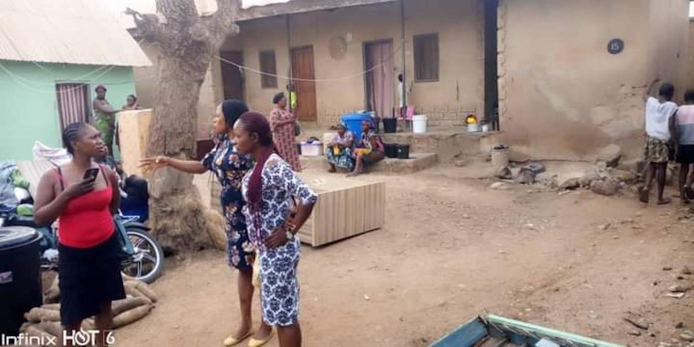 Fire Razes Eight Room Apartment In Gboko - 247 Ureports