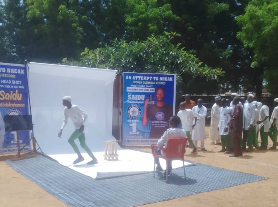 Yobe photographer eyes Guinness Record with 897 photo shoots - 247 Ureports